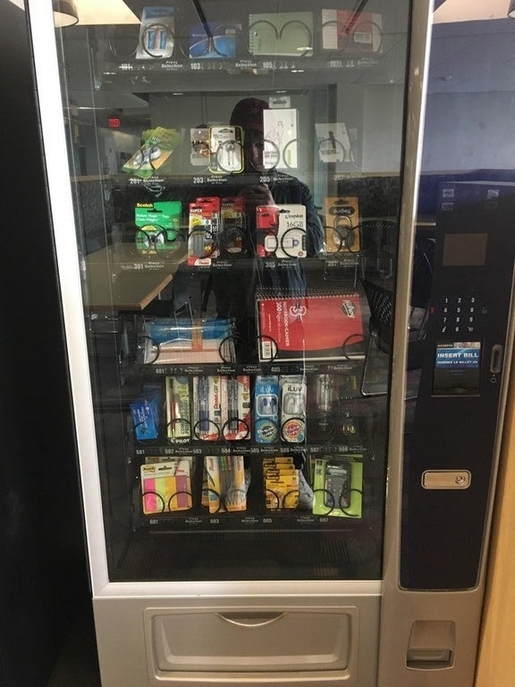18 Pictures That'll Make You Say, "I Had No Idea Vending Machines Could ...