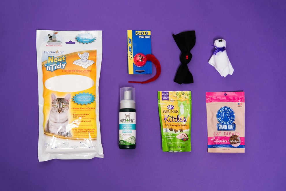 We Tried Subscription Boxes For Cats And They Were Super Freaking Adorable