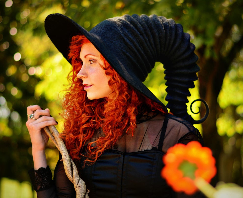 30 Witchy Things That Are Absolutely Spellbinding