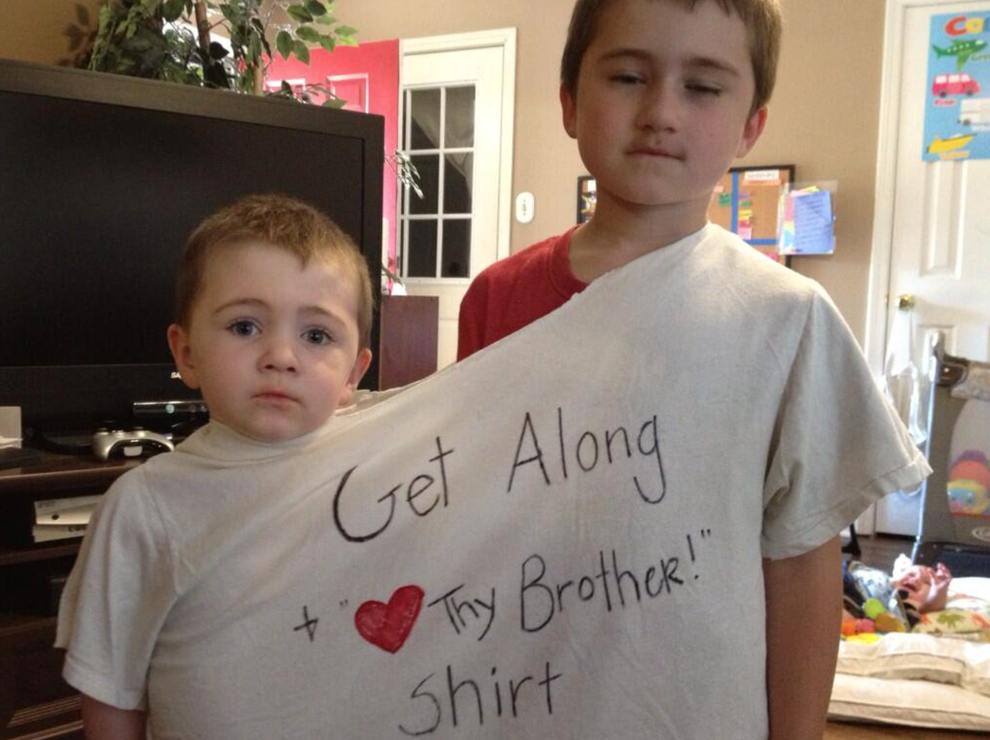 18 Moments Sibling-Less People Just Won't Get