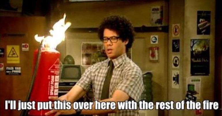 32 Hilarious "IT Crowd" Moments That Will Make You Shit Yourself Laughing