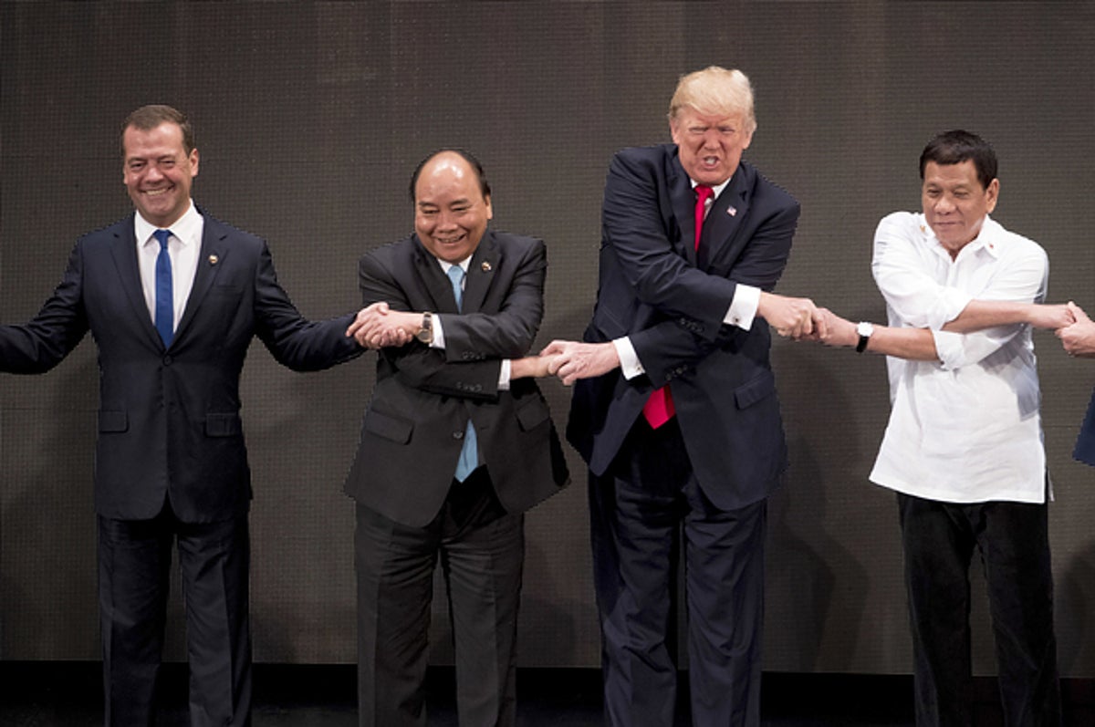 Trump Had The Most Awkward Handshake Ever (Believe Me) And The Photos ...