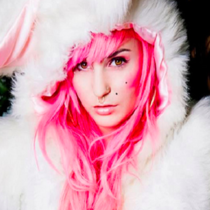 Scene Kids Of The '00s, We Want To See How You've Transformed