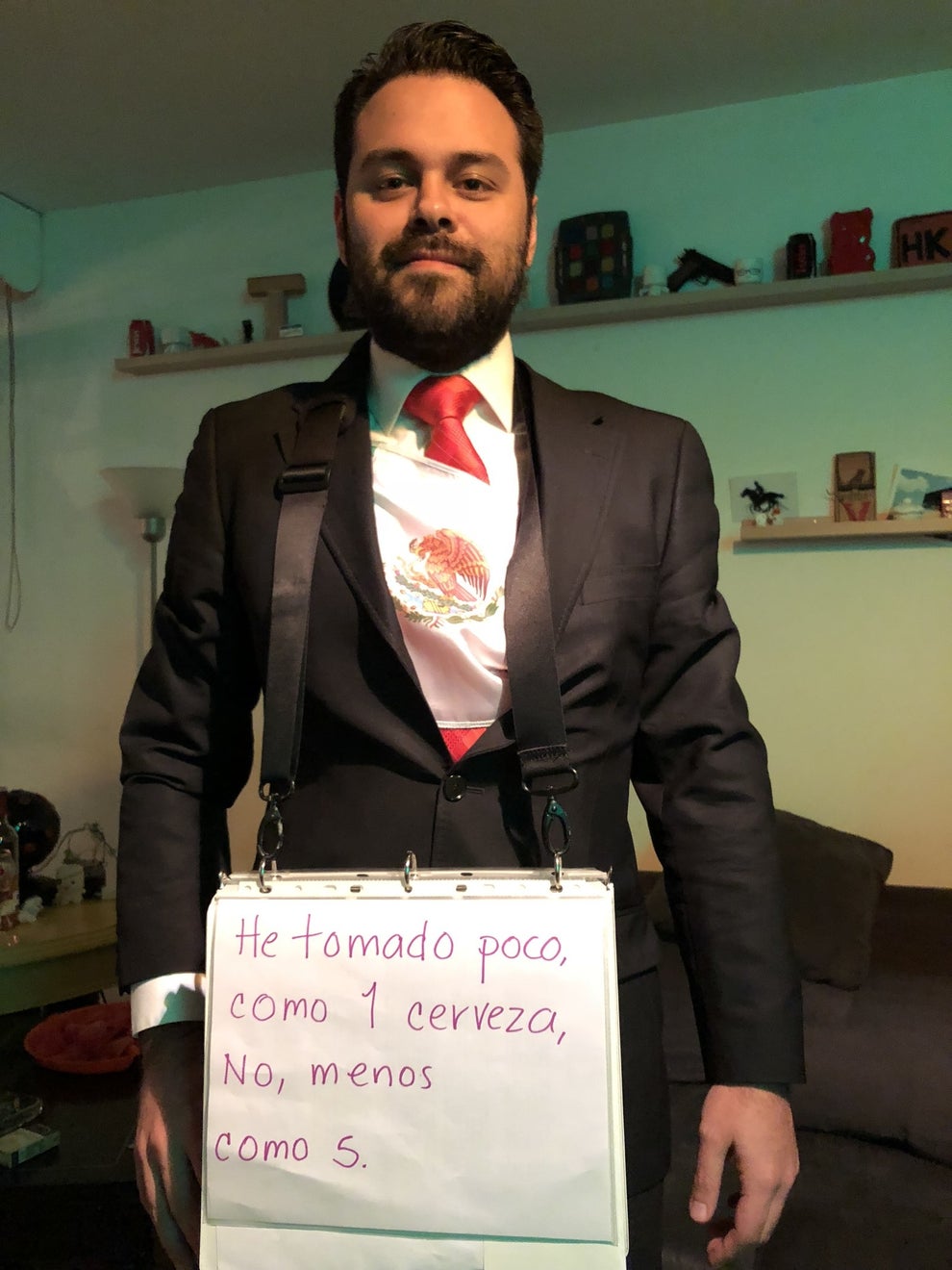 Esta fiesta de disfraces de memes en México te hará desear que ya sea ...