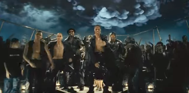 29 British Songs Everyone Under The Age Of 21 Needs To Listen To - NEWS | BANDMINE.COM