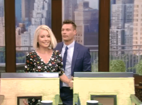 Kelly Ripa Says Regis Philbin Wouldn't Talk To Her Off-Camera On Set