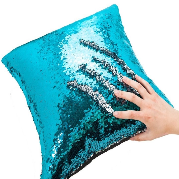 40 Things Covered In Glitter To Make 2018 Less Bitter