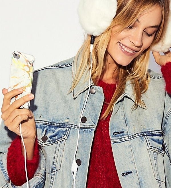 27 Awesomely Unusual Accessories To Add To Any Outfit