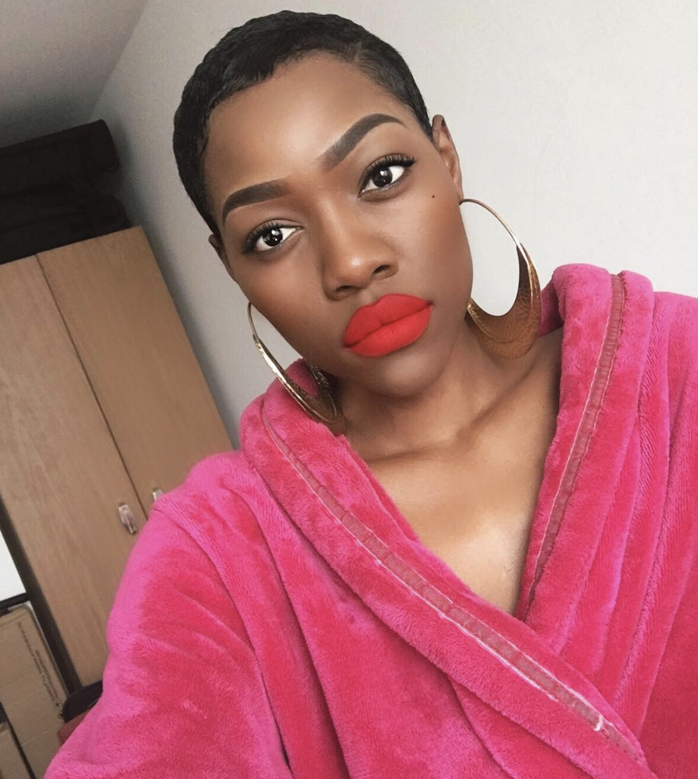 17 Stunning Pics That Prove Red Lipstick Was Made For Big Lips