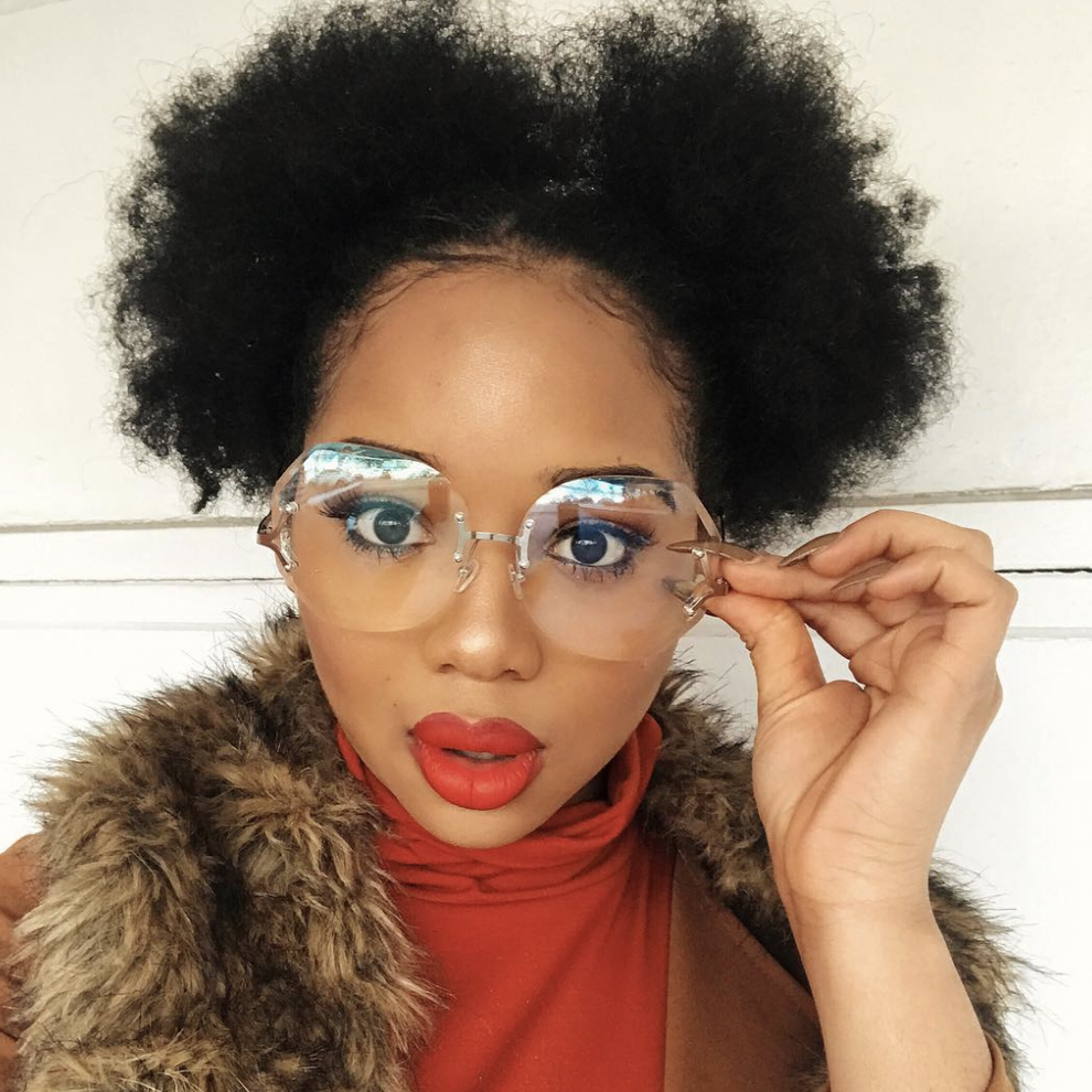 17 Stunning Pics That Prove Red Lipstick Was Made For Big Lips