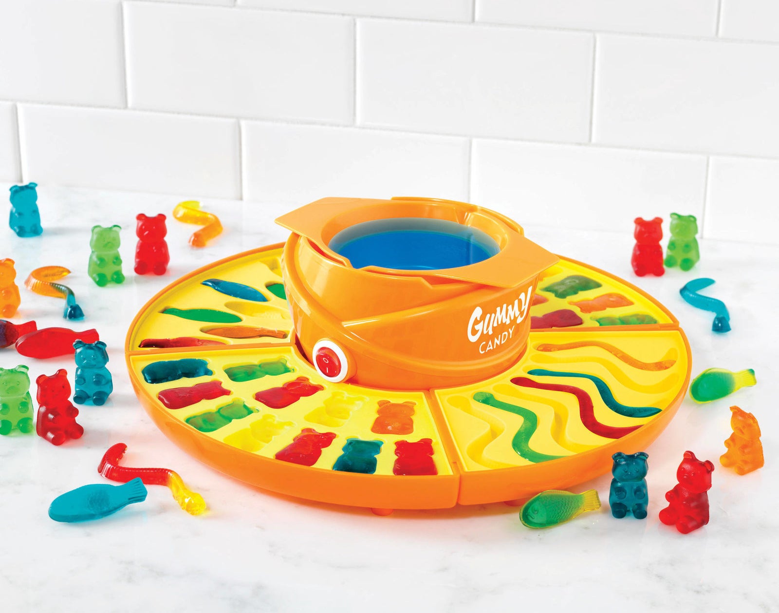 27 Things To Keep Your Kids Busy During A Snow Day