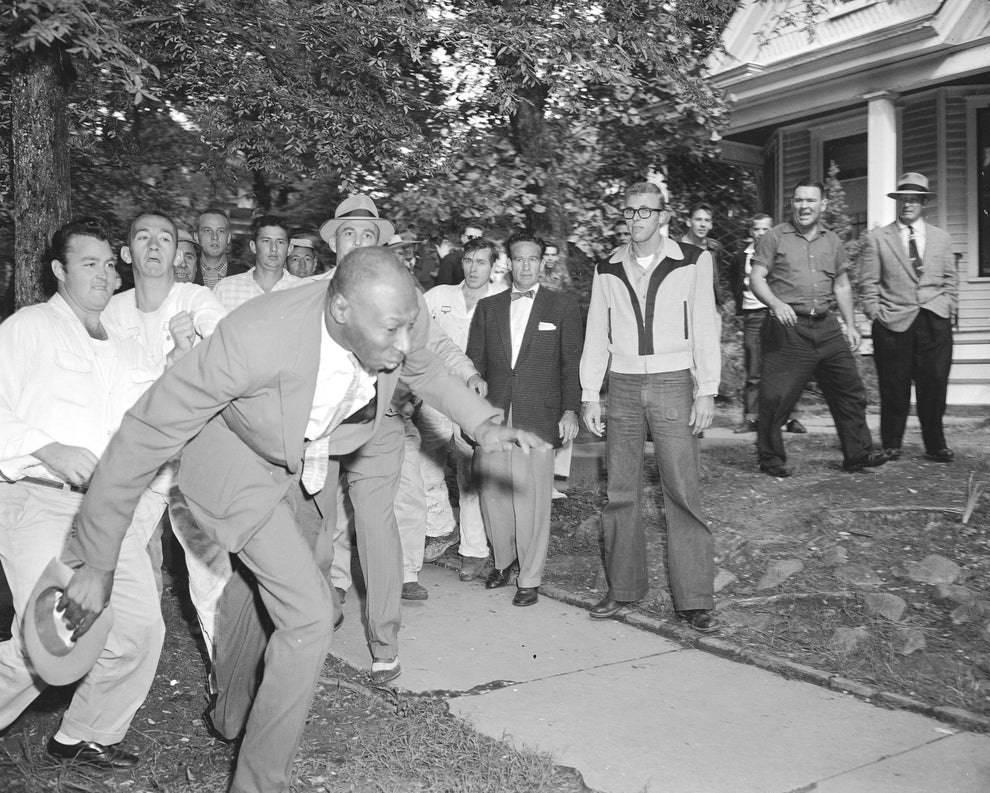 These Horrifying Pictures Show Just How Brave The Little Rock Nine Were