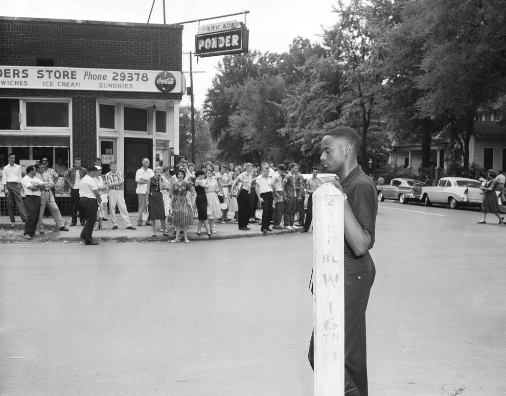 These Horrifying Pictures Show Just How Brave The Little Rock Nine Were