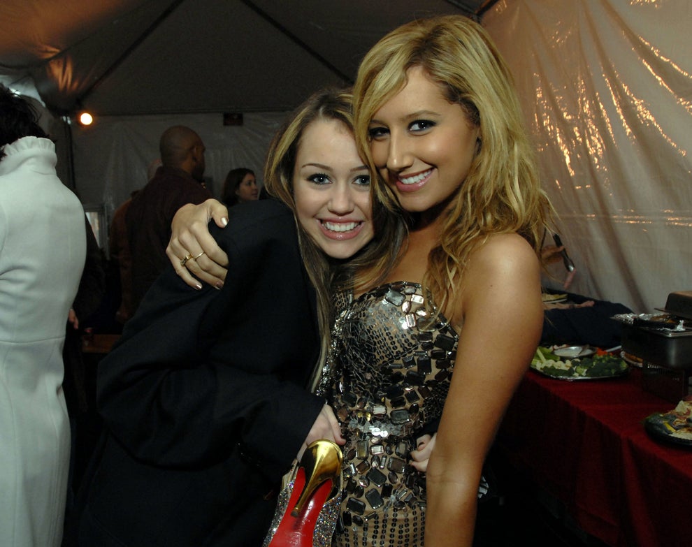 Miley Cyrus Posted A Picture With Ashley Tisdale From 10 Years Ago And ...