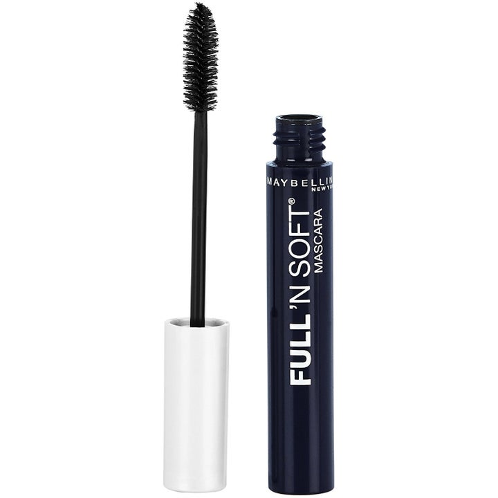 24 Mascaras That'll Give You Dramatic Before-And-After Photos