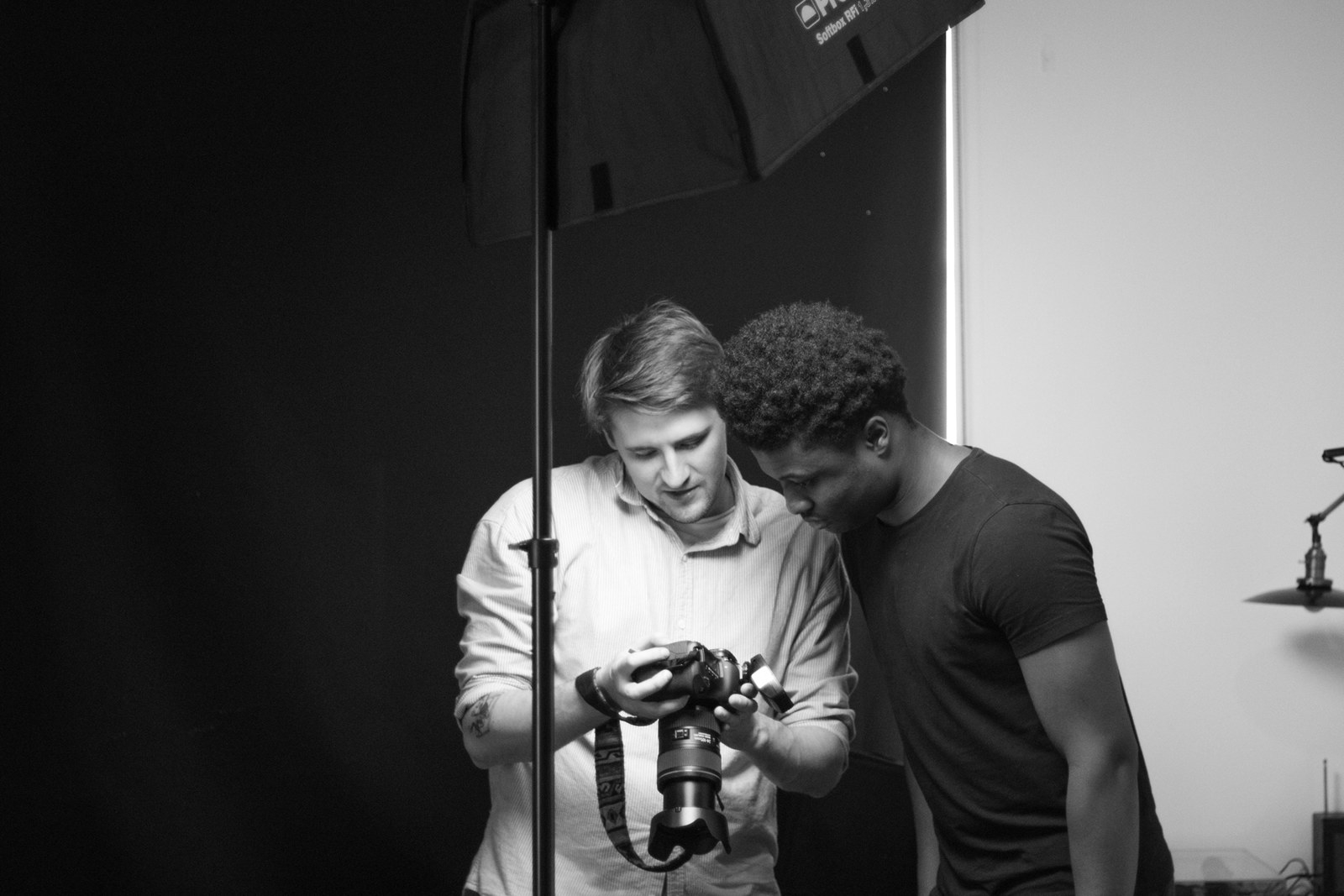 This Man Offered Young Working-Class Actors Free Headshots And People ...