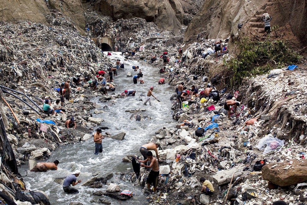 20 Disturbing Pictures Of The World's Most Polluted Waters