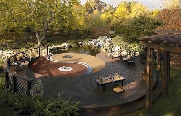 17 Backyards That'll Make You Green With Envy