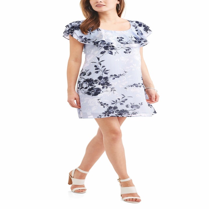 34 Stunningly Stylish Graduation Dresses That'll Make All That School ...