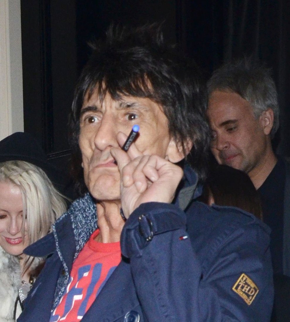 27 Famous People You Never Knew Vaped