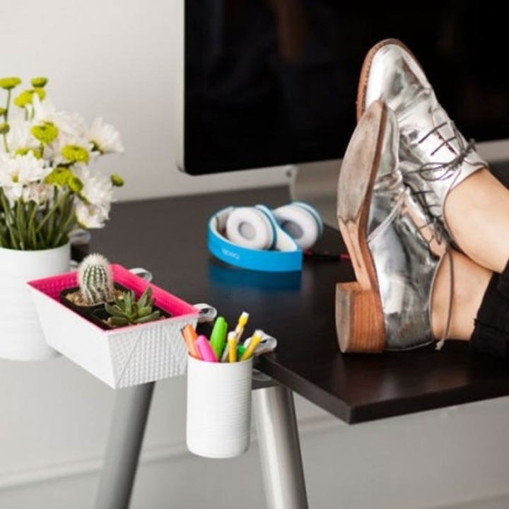 19 Simple Ways To Make Your Desk A Happier Place To Be