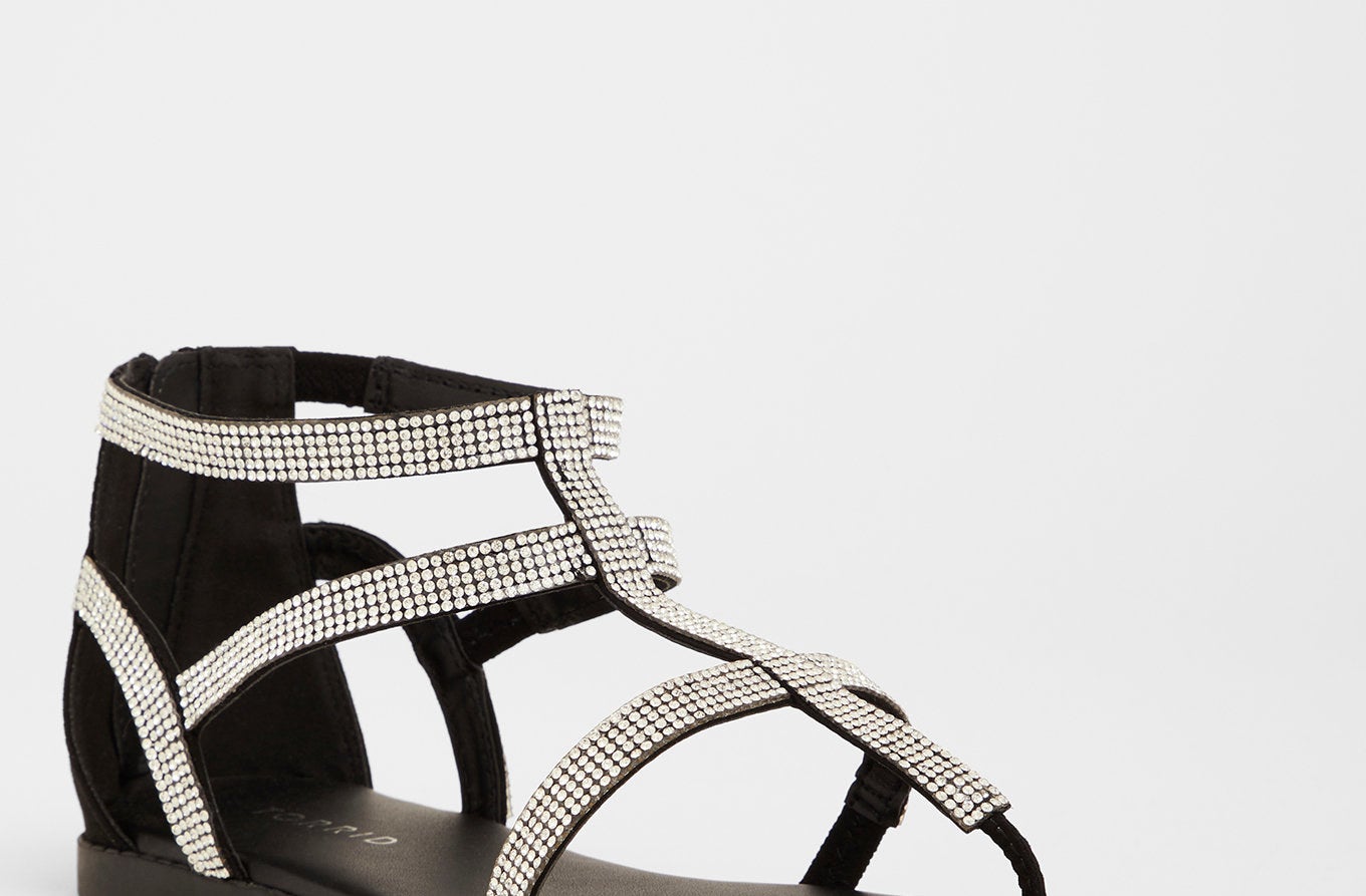 32 Pairs Of Stylish Sandals Your Feet Will Actually Thank You For Buying