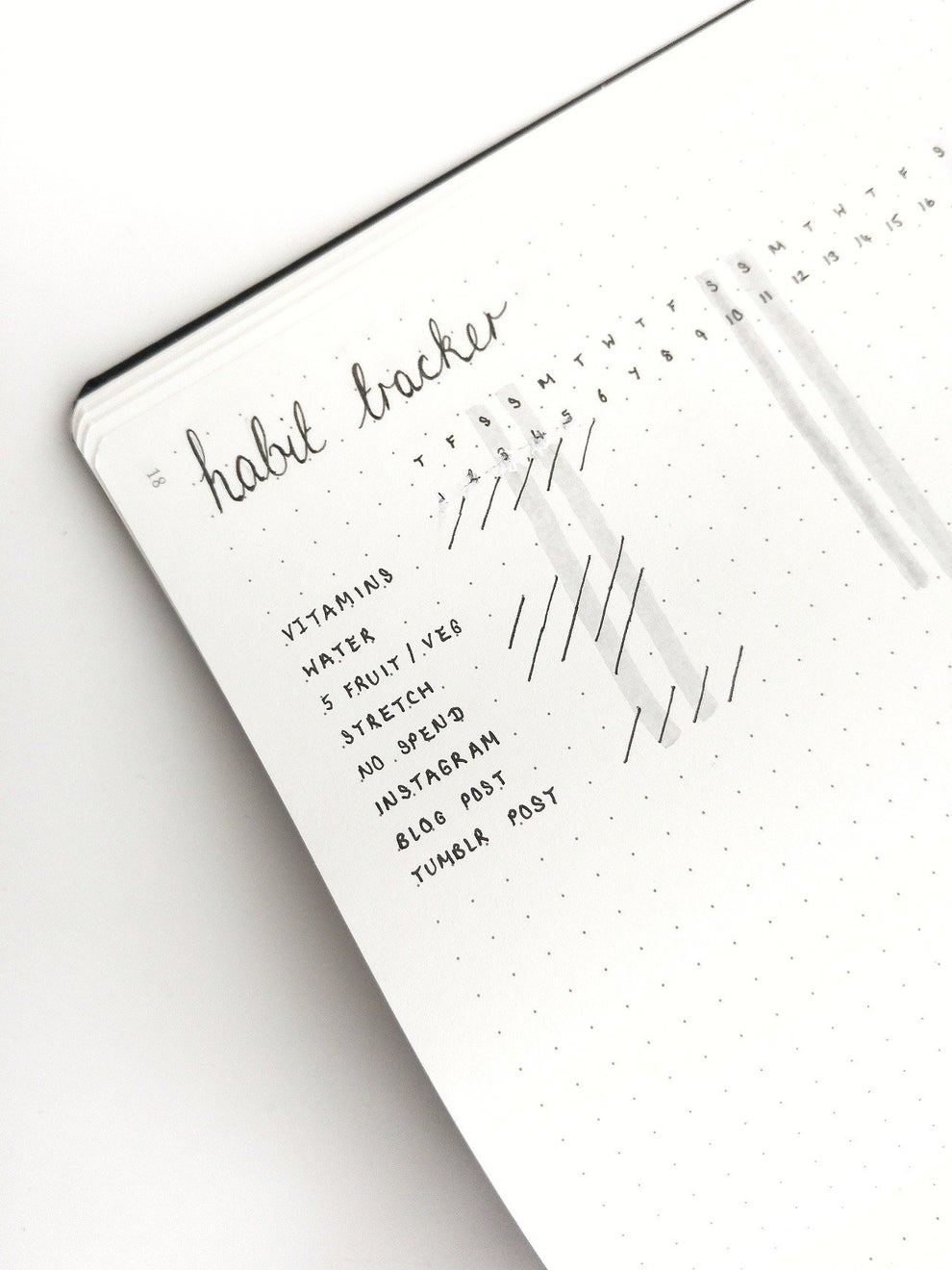 21 Minimalist Bullet Journal Spreads That Are So Pretty, You Might Sigh ...