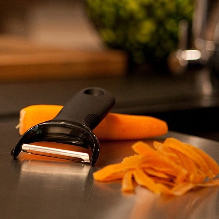 25 Essential Cooking Tools Every Cook Needs In Their Kitchen