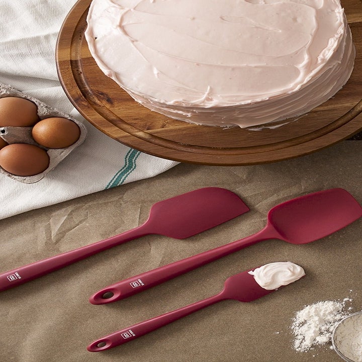 25 Essential Cooking Tools Every Cook Needs In Their Kitchen