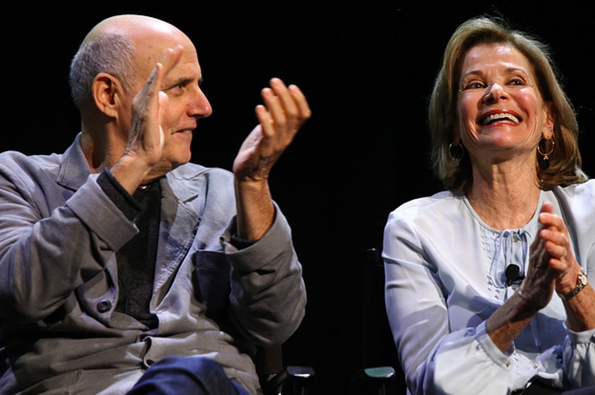 The Reporter Who Did That “Arrested Development” Interview Said It “Got ...