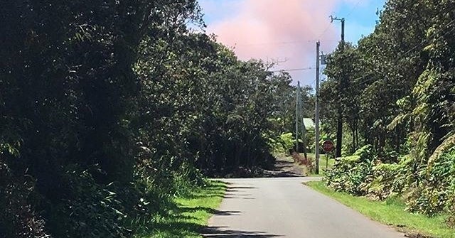 A Rare Pink Ash Cloud Rose From A Volcano In Hawaii And People Thought ...
