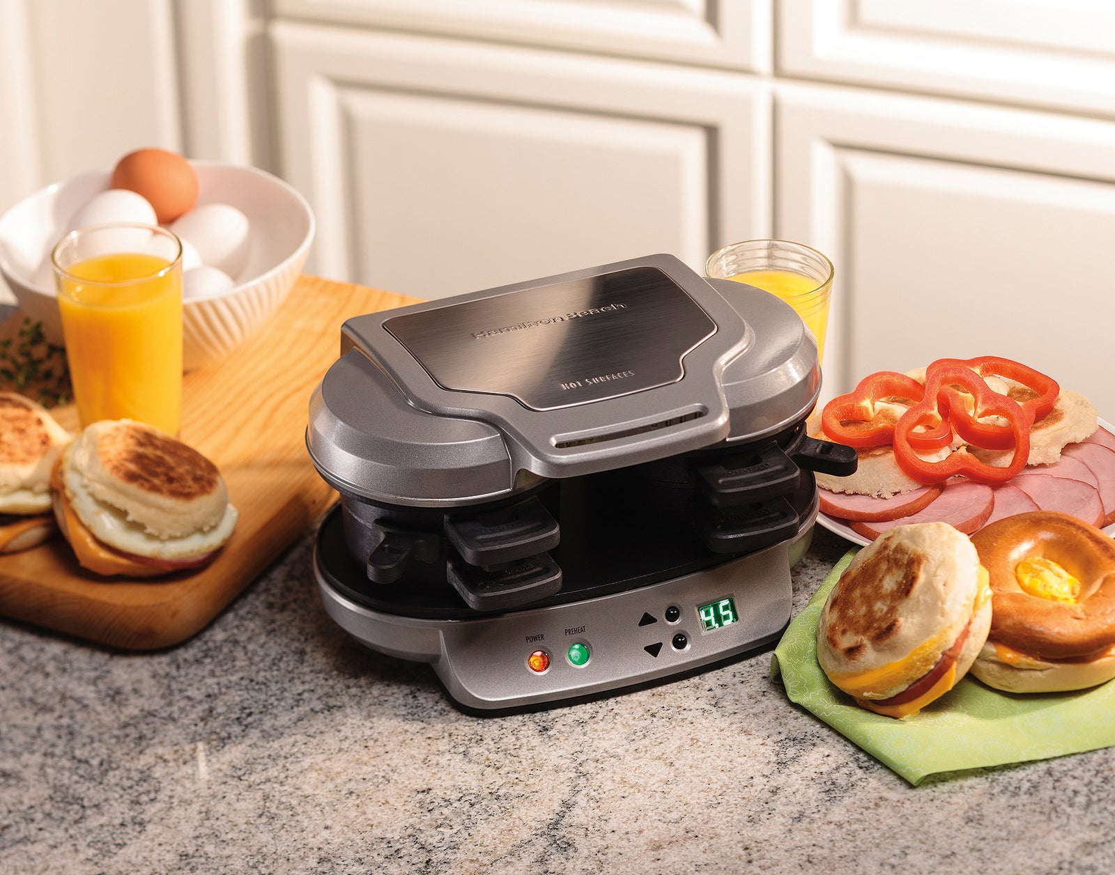 29 Things That'll Make Cooking In College So Much Easier