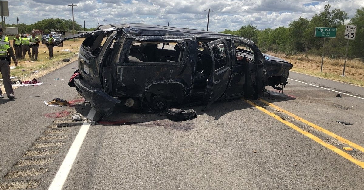 At Least 5 People Died In A Crash Near The Texas Border After A Chase ...