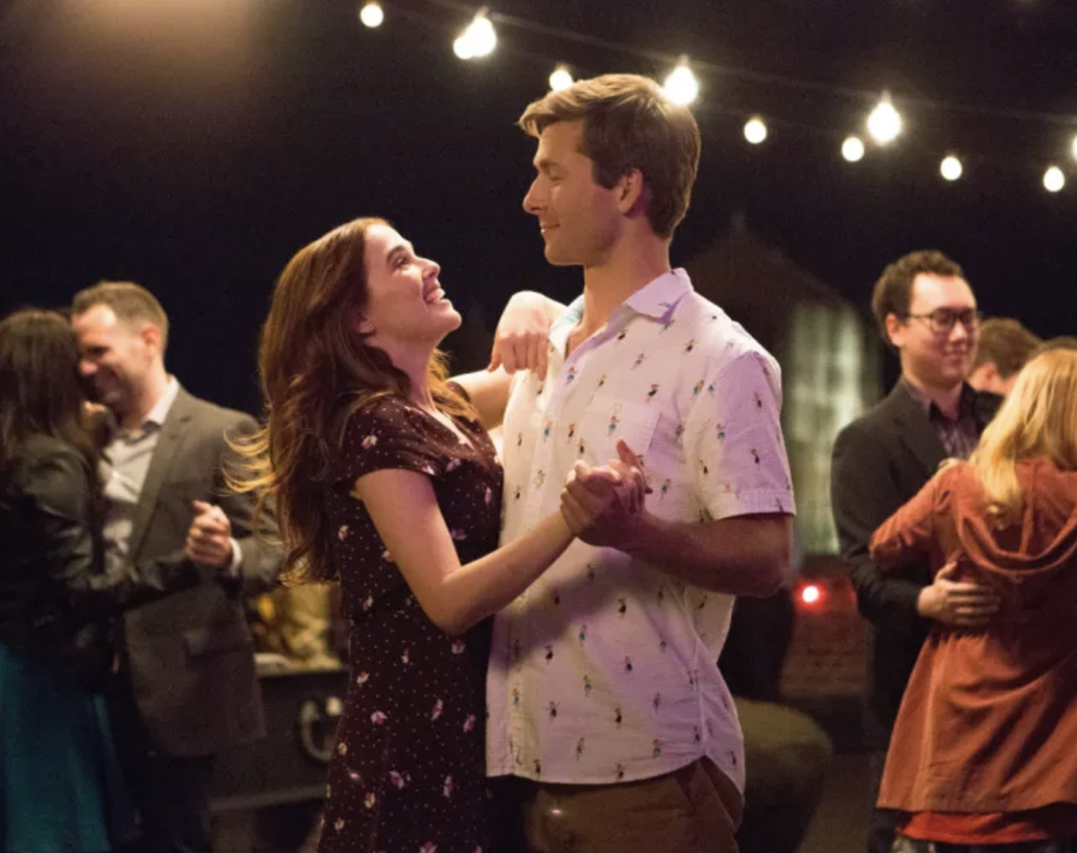 Uh, Zoey Deutch From "Set It Up" Was Maya On "The Suite Life On Deck"