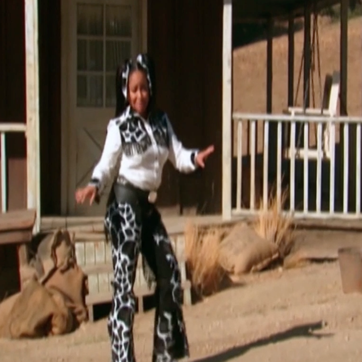A Definitive Ranking Of Raven Baxter's Most Stylish Moments In "That's ...