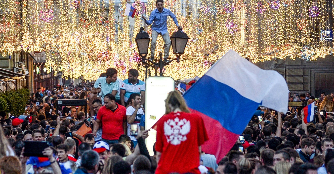 Russia Went Through To The World Cup Quarterfinals And Turned Moscow ...
