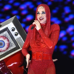 12 Pop Stars On Their First World Tour Vs. Their Latest