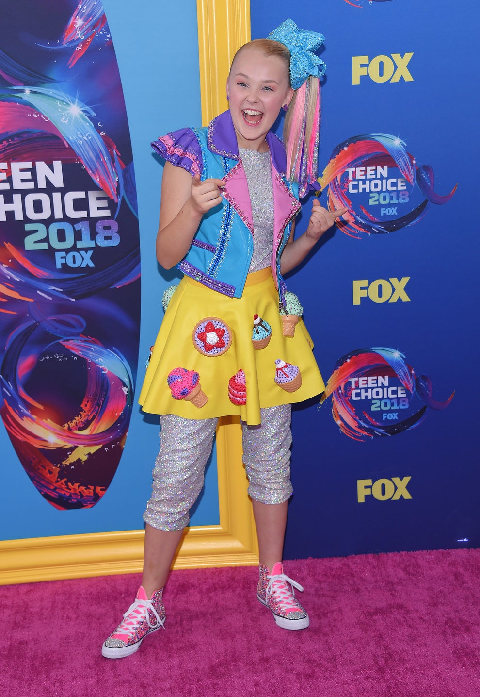 Here's What Everyone Wore At The 2018 Teen Choice Awards