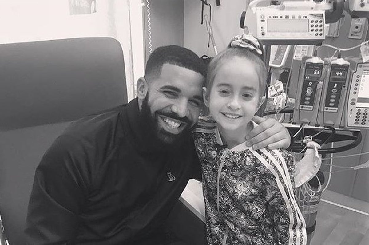 Drake Visited A Young Fan Waiting For A Heart Transplant At A Hospital ...