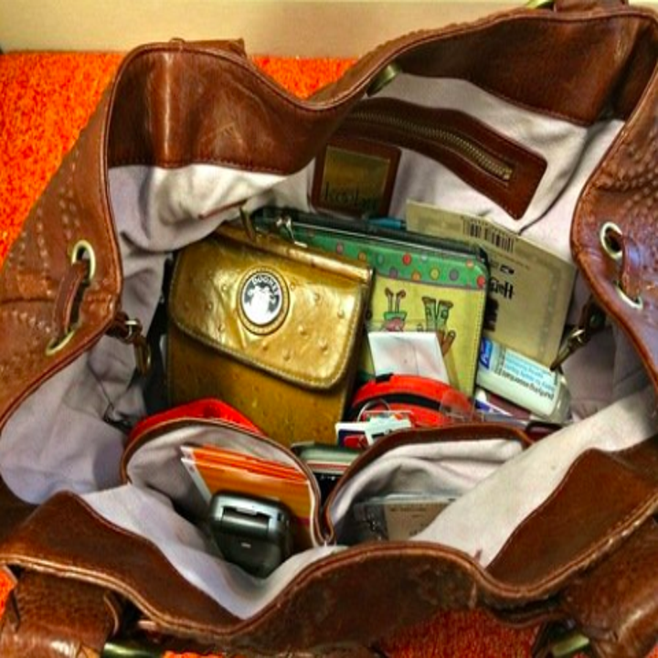 23 Products For Anyone With An Incredibly Messy Bag