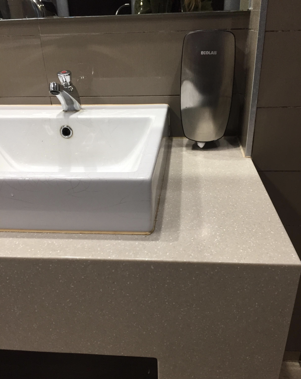 17 Bathrooms That Deserve The "Worst Design Of The Year" Award