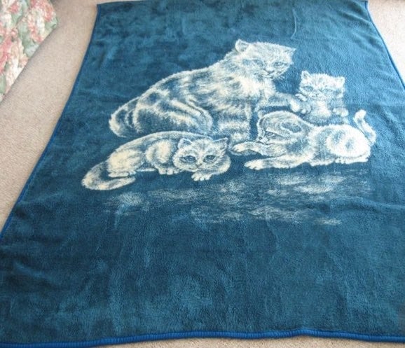 Esta marca de ropa convirtió las cobijas San Marcos en una colección de ...