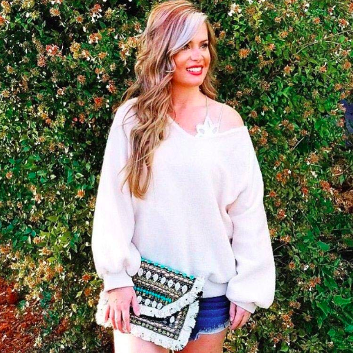 25 Cozy Sweaters And Sweatshirts That People Actually Swear By