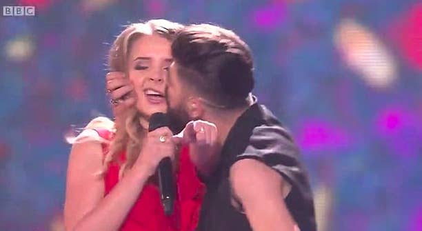 17 Things That Only People Who Hate Being Touchy-Feely Will Understand