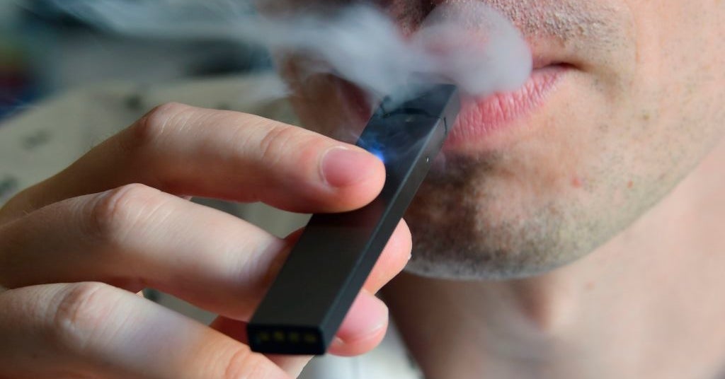 Juul Offered To Pay Schools As Much As $20,000 To Blame Vaping On Peer ...