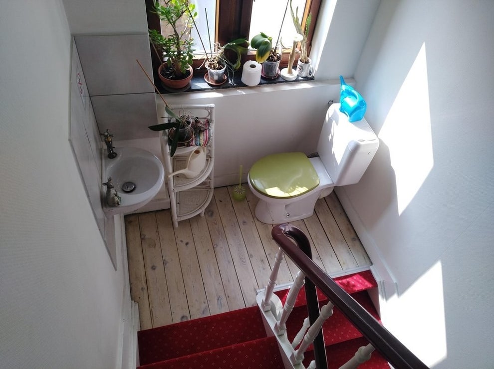 The 18 Absolute Worst Places To Poop On The Planet
