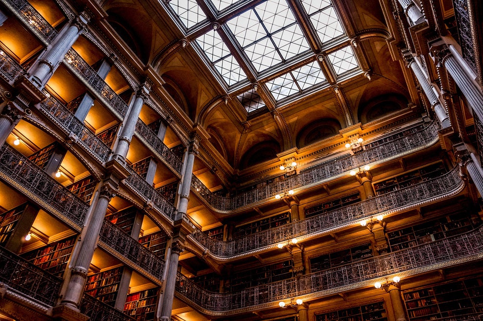21 Pictures That Prove Libraries Are The Last Magical Places On Earth