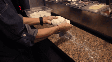 Eat Thanksgiving Leftovers Pizza At This NYC Restaurant