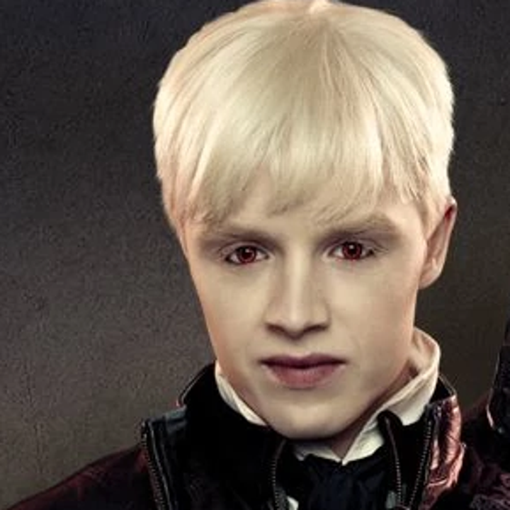 31 "Twilight" Guys Ranked From "Dead To Me" To "Bite Me Please"