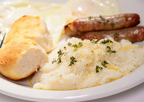 Which “Dumplin’” Character Are You Based On Your Texas Food Choices?